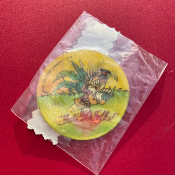 Other | Vintage Looney Tunes Bugs Bunny Lenticular Disc | Poshmark